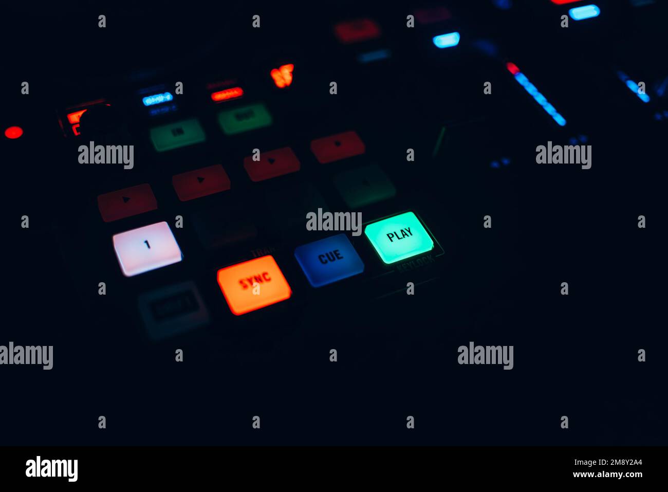 Nightclub music set hi-res stock photography and images - Alamy