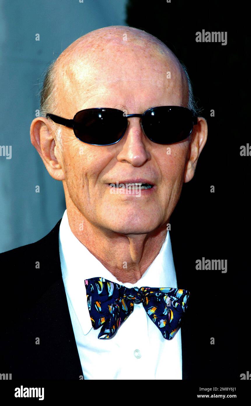 Peter Boyle in the audience at the 12th annual SAG Awards in 2006 ...