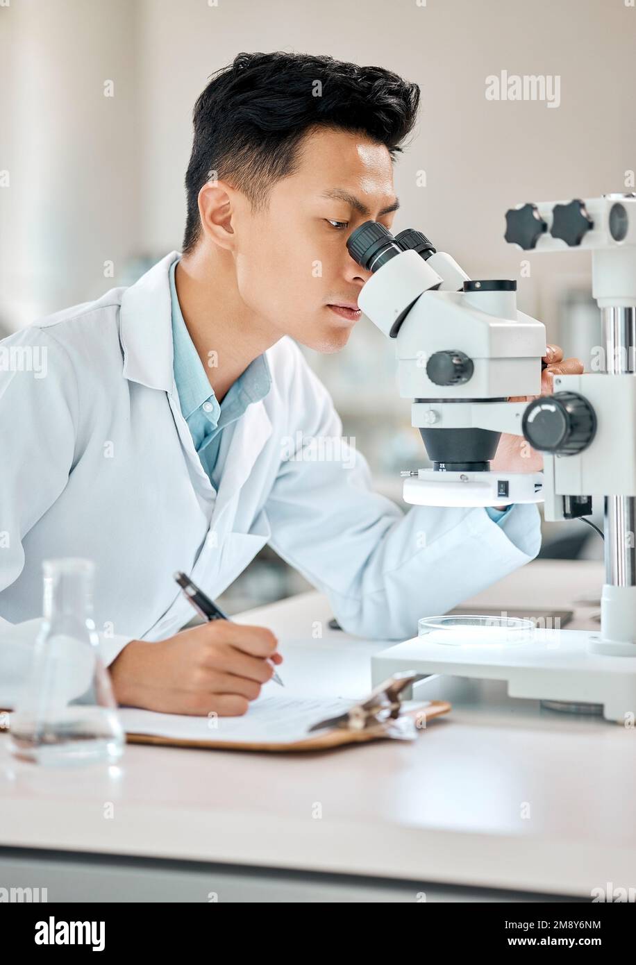 Microscope document hi-res stock photography and images - Alamy
