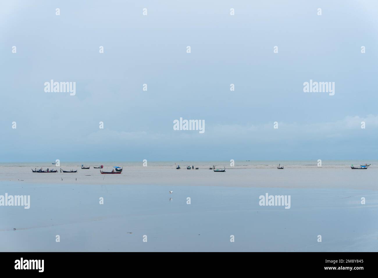 Seafront view with white sandy beaches in the middle of nature ...