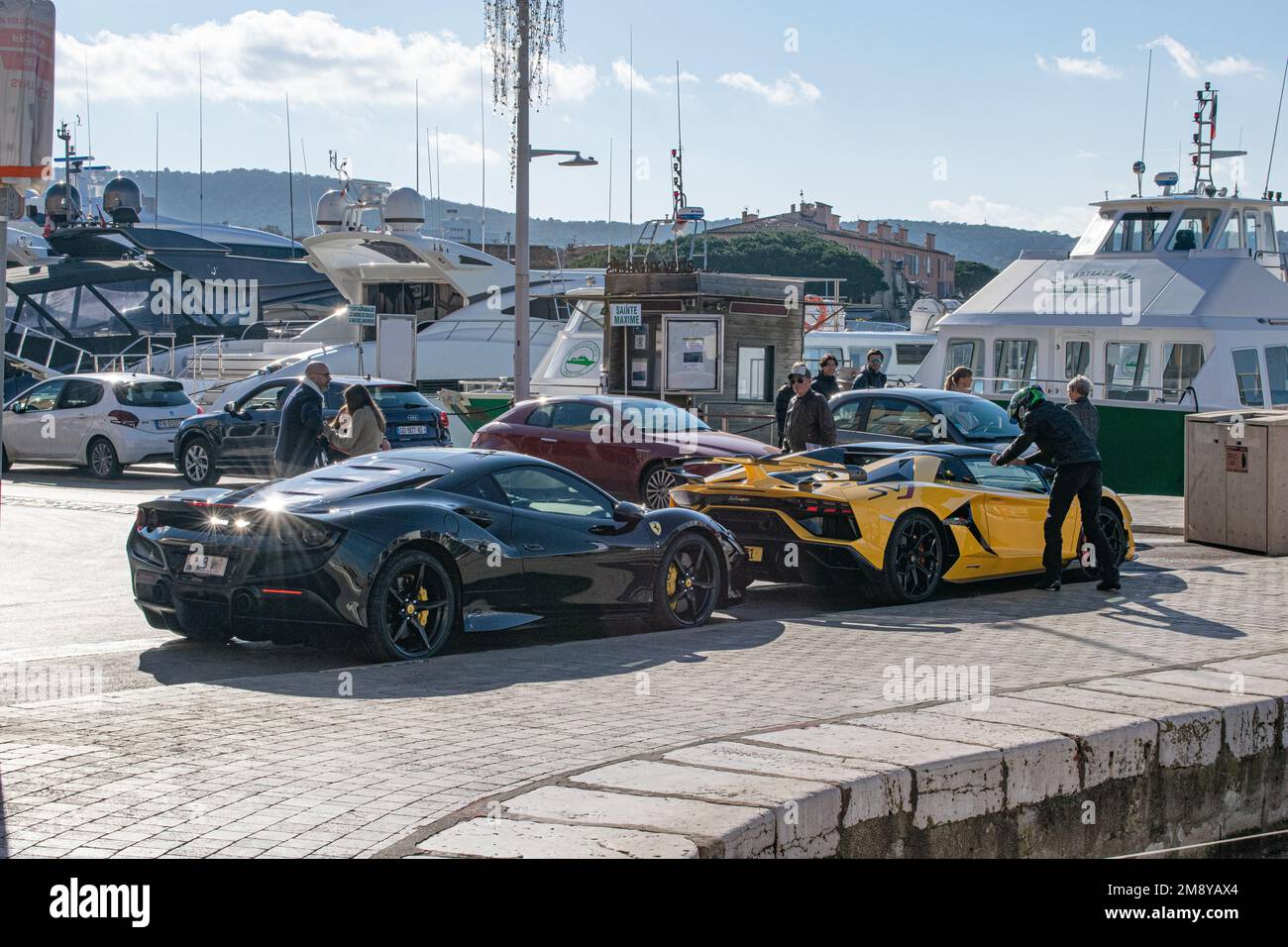 Saint tropez port cars hi-res stock photography and images - Alamy