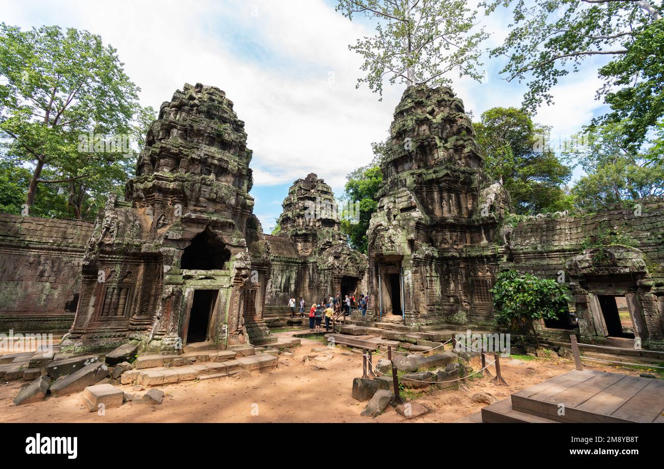 Pullen Cambodia tower temple Stock Photo - Alamy