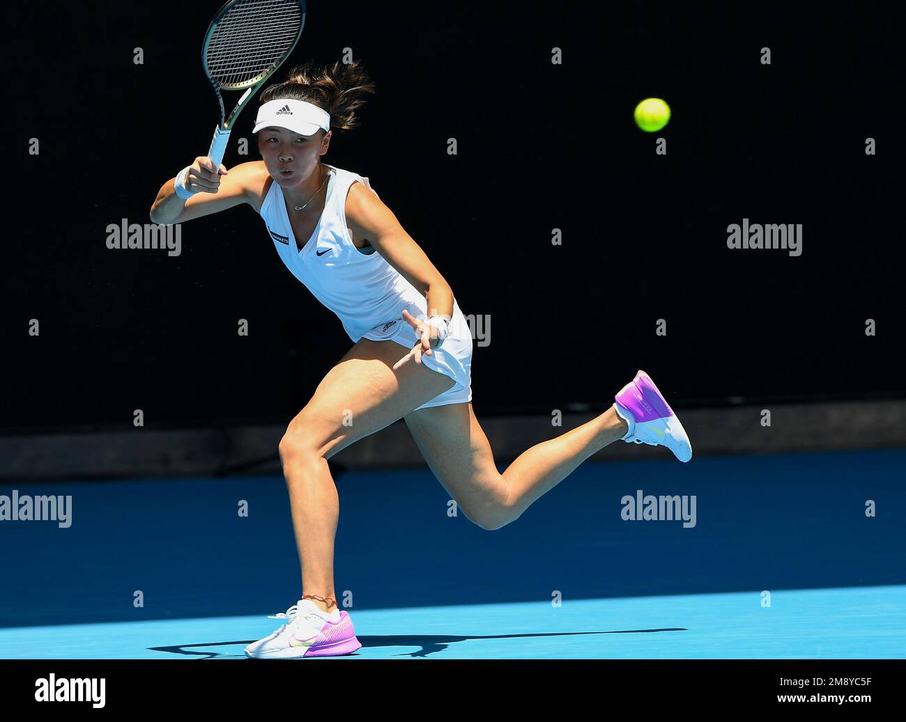 Melbourne, Australia. 16th Jan, 2023. Yuan Yue of China hits a return ...