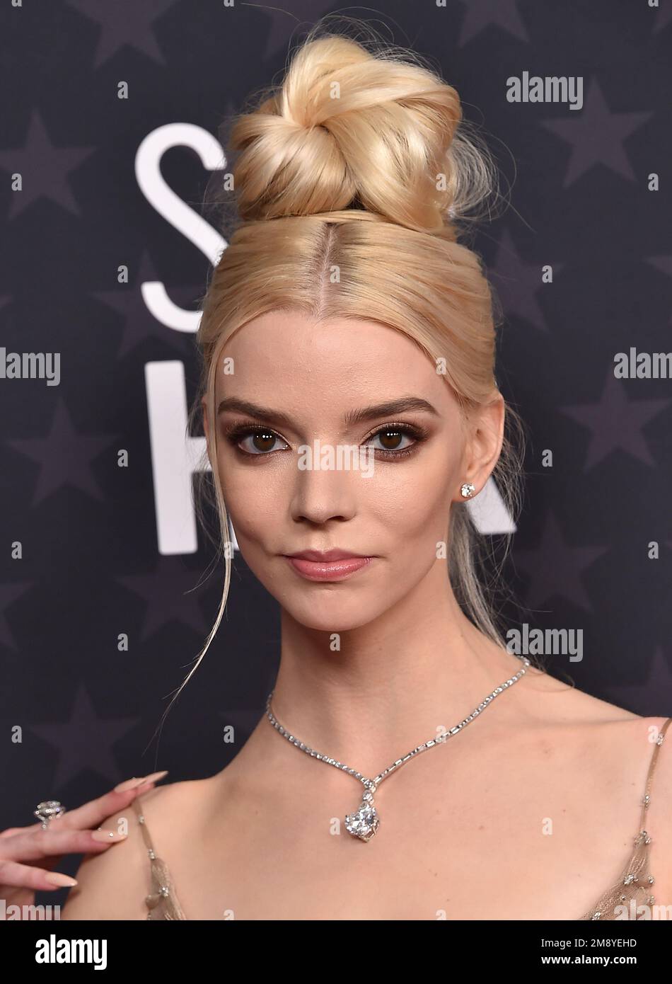 Anya taylor joy 2023 critics awards hi-res stock photography and images ...