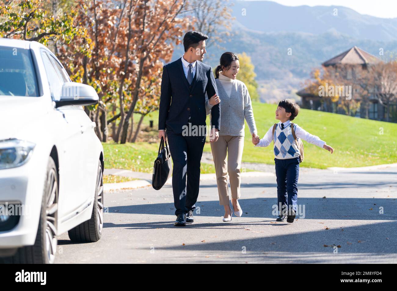 Chinese parents send their children from school hi-res stock ...