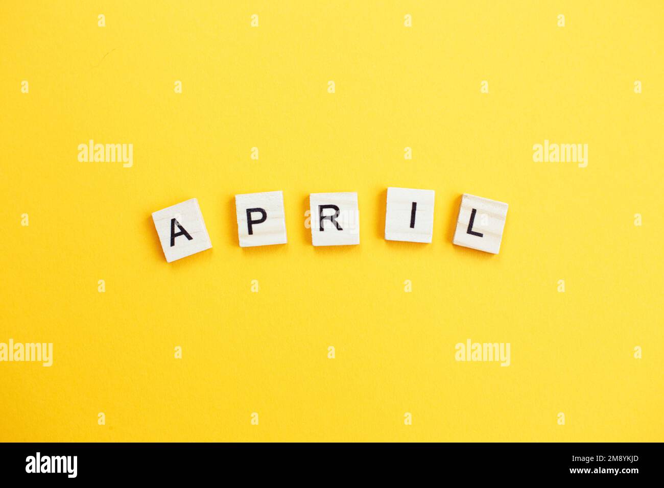 Calender with yellow background hi-res stock photography and images - Alamy