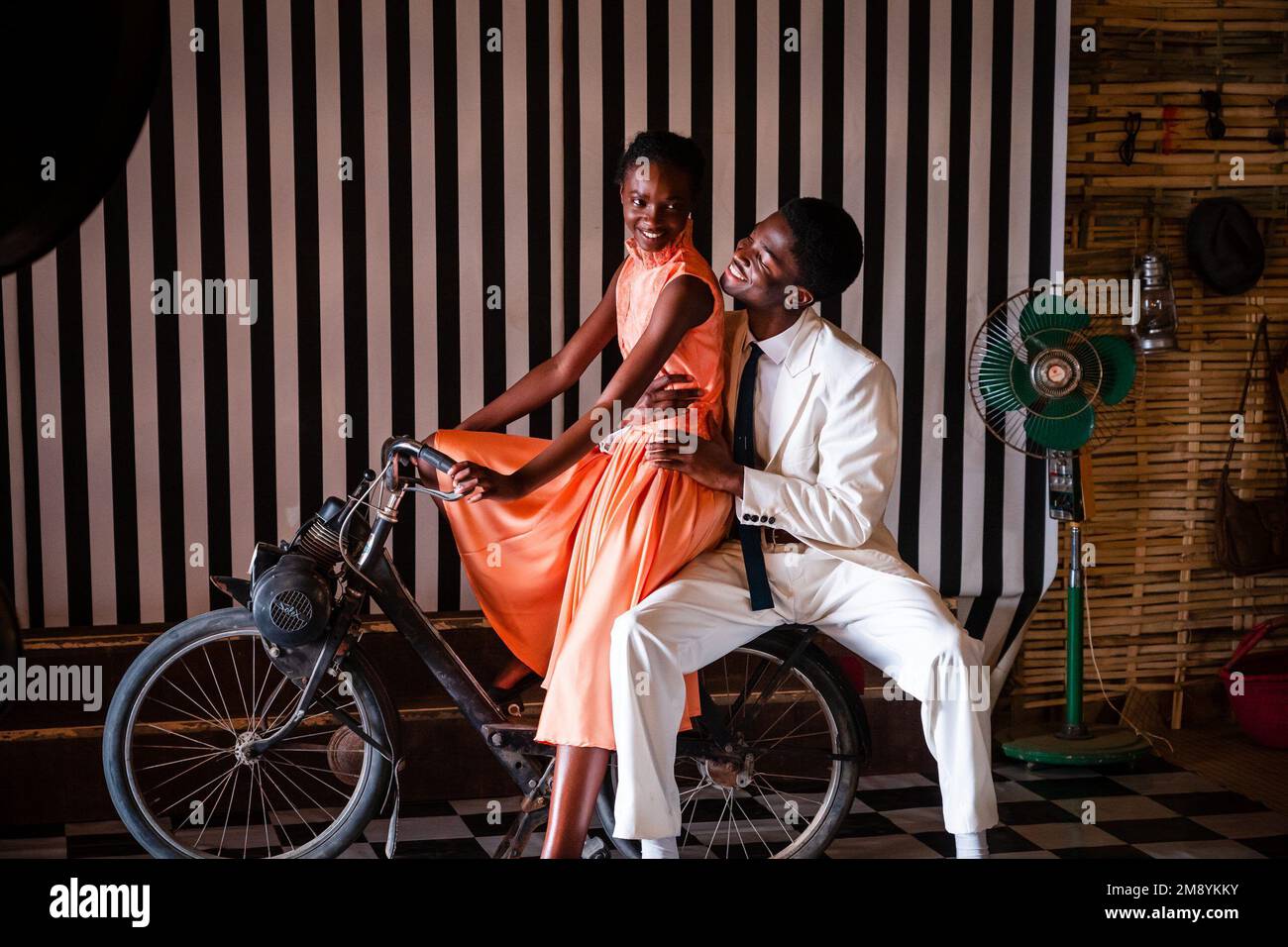 DA LUZ. ALICE and STEPHANE BAK in MALI TWIST (2021) -Original title ...