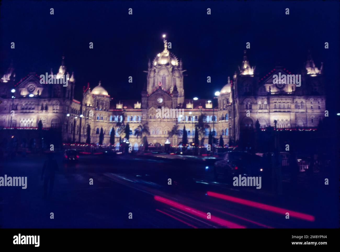 First train mumbai thane hi-res stock photography and images - Alamy