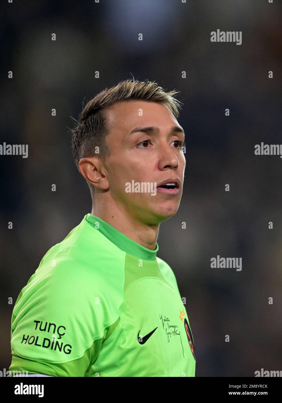 ISTANBUL - Galatasaray AS goalkeeper Fernando Muslera during the ...