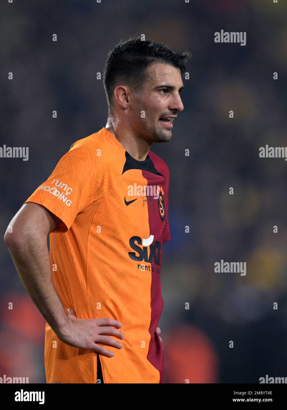 ISTANBUL - Leo Dubois of Galatasaray AS during the Turkish Super Lig match between Fenerbahce AS ...
