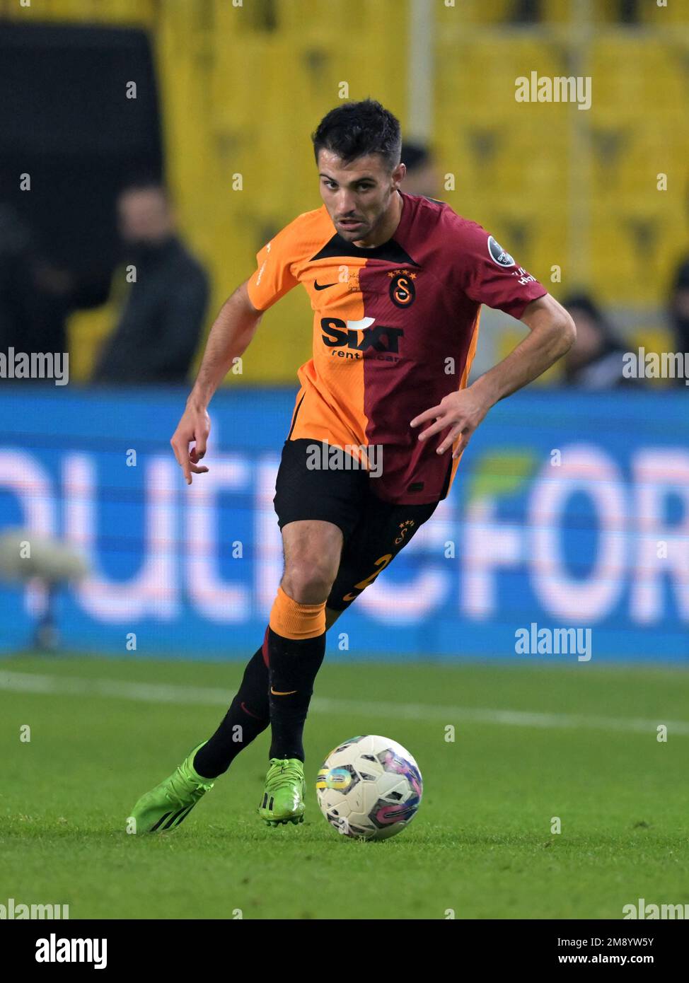 ISTANBUL - Leo Dubois of Galatasaray AS during the Turkish Super Lig match between Fenerbahce AS ...