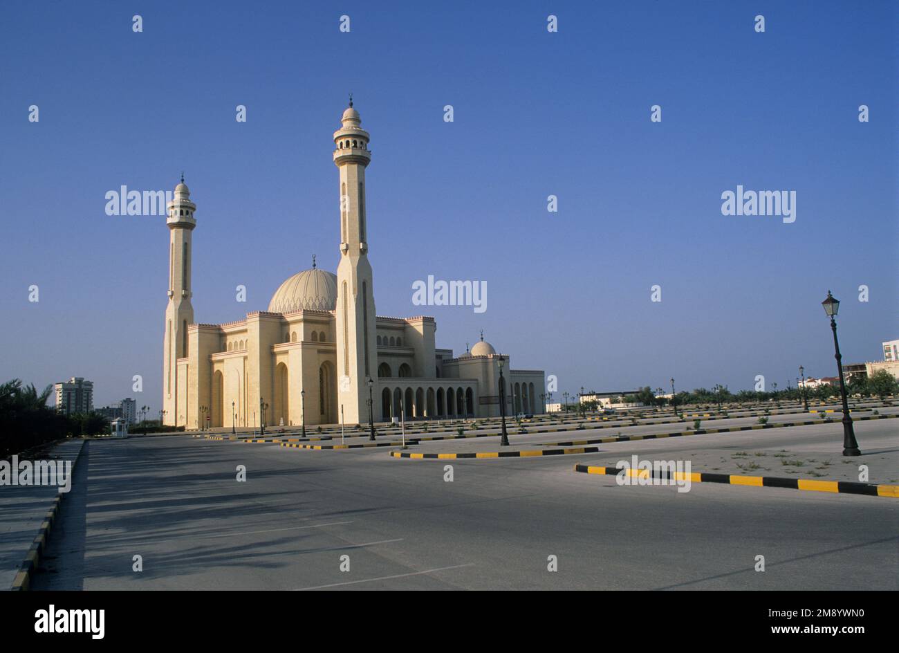 Bahrain great mosque hi-res stock photography and images - Alamy