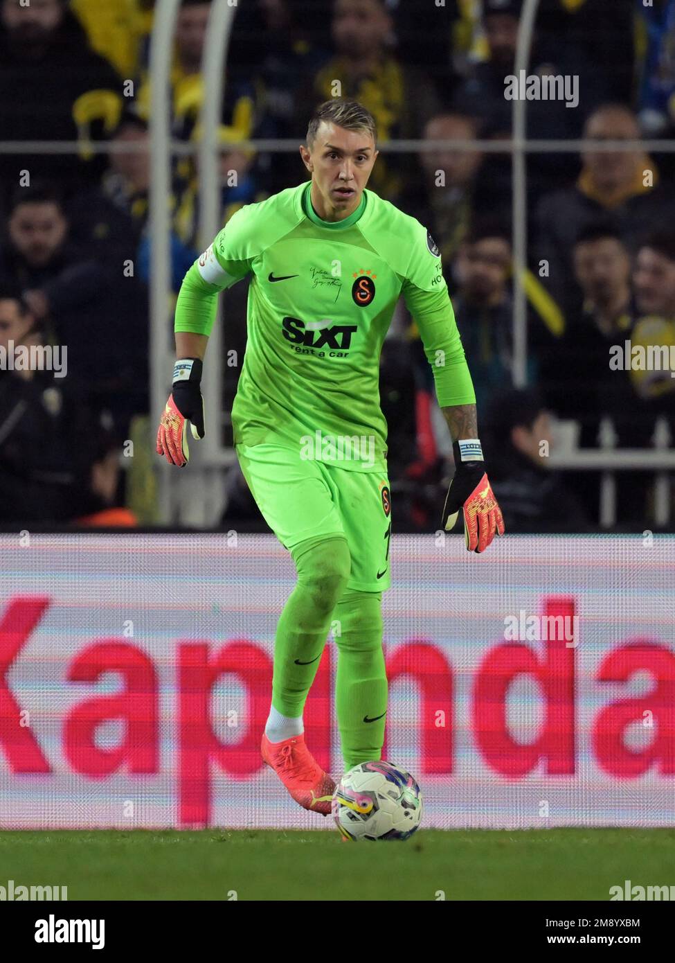ISTANBUL - Galatasaray AS goalkeeper Fernando Muslera during the ...