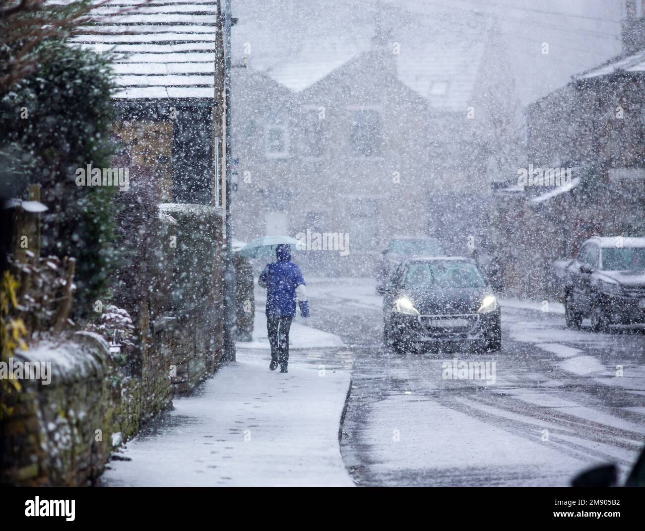 Halifax,West Yorkshire,UK, 16th January 2023 UK Weather Snow falls in ...