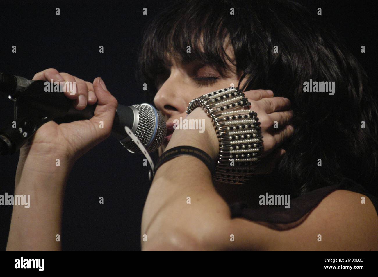 Sian evans singer hi-res stock photography and images - Alamy