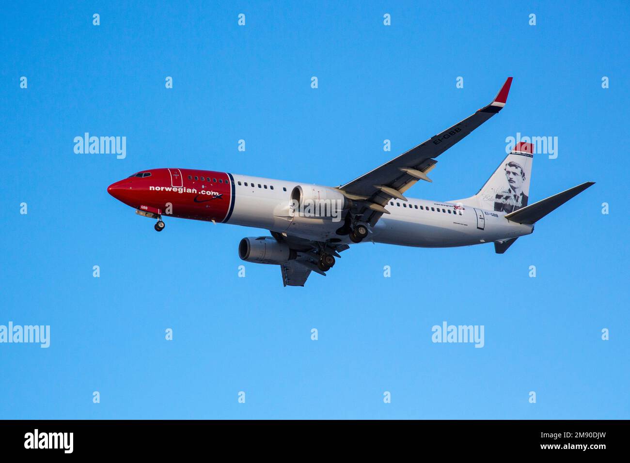 Norwegian air approach hi-res stock photography and images - Alamy