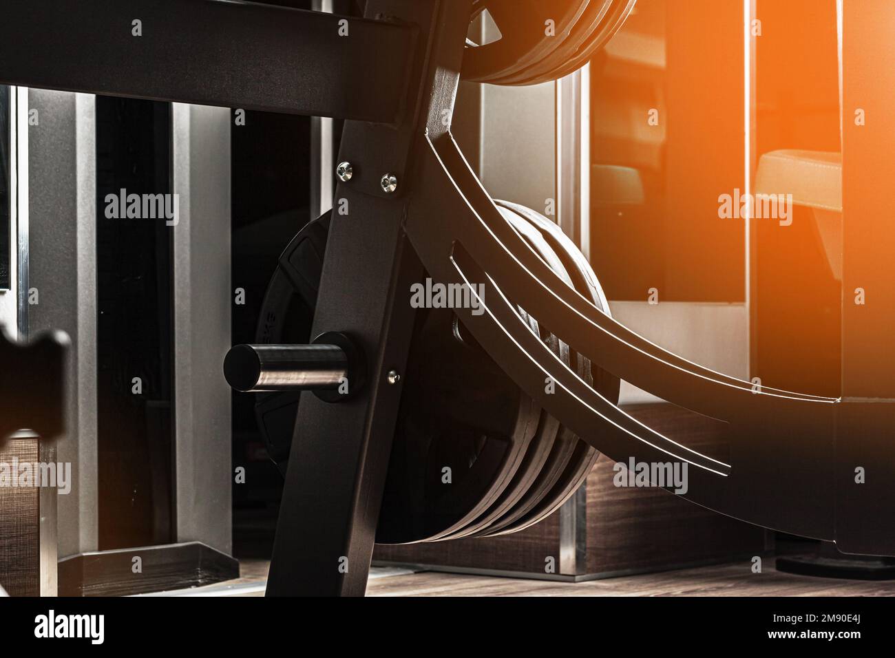 Iron plates weight training machine hi-res stock photography and images ...