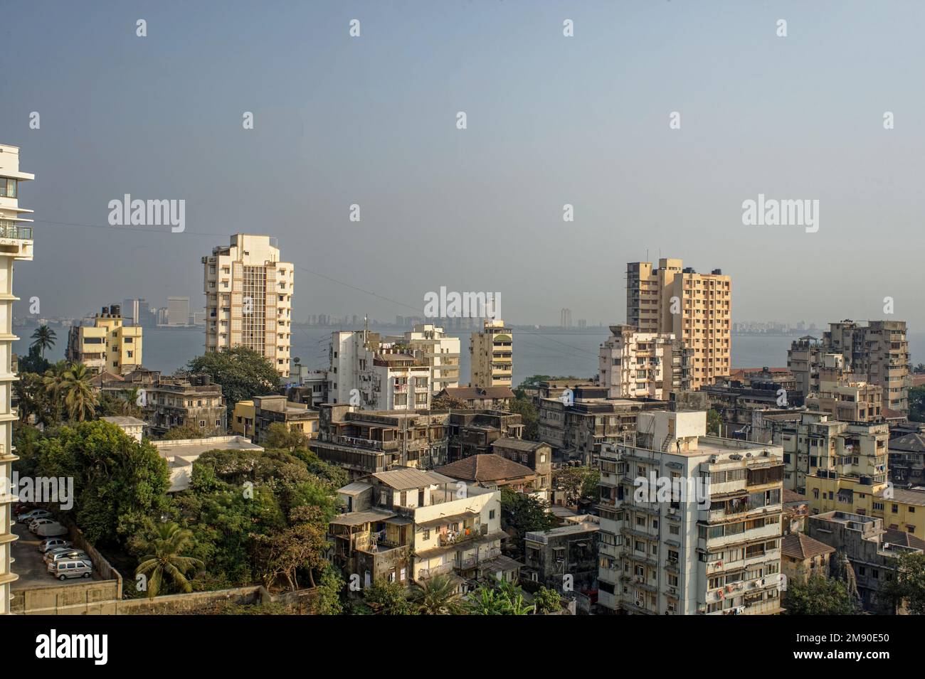 02 03 2012 heritage architecture-View of Arabian sea and Walkeshwar ...