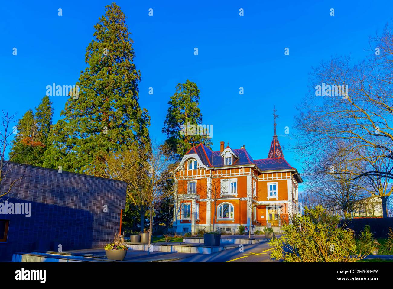 The school and support center Wenkenstrasse (Das Schul- und ...