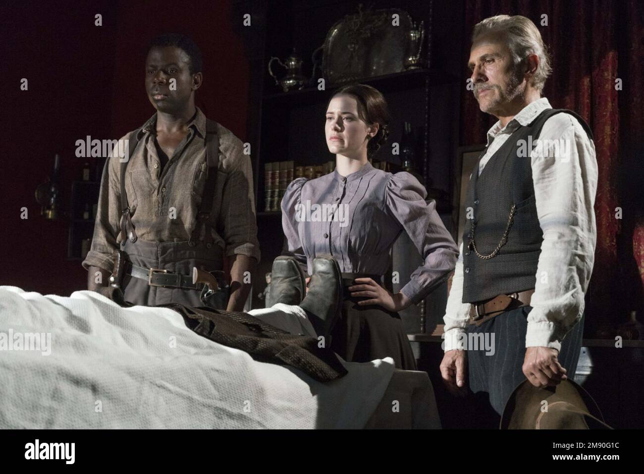 DEAD FOR A DOLLAR (2022) WARREN BURKE RACHEL BROSNAHAN CHRISTOPH WALTZ ...