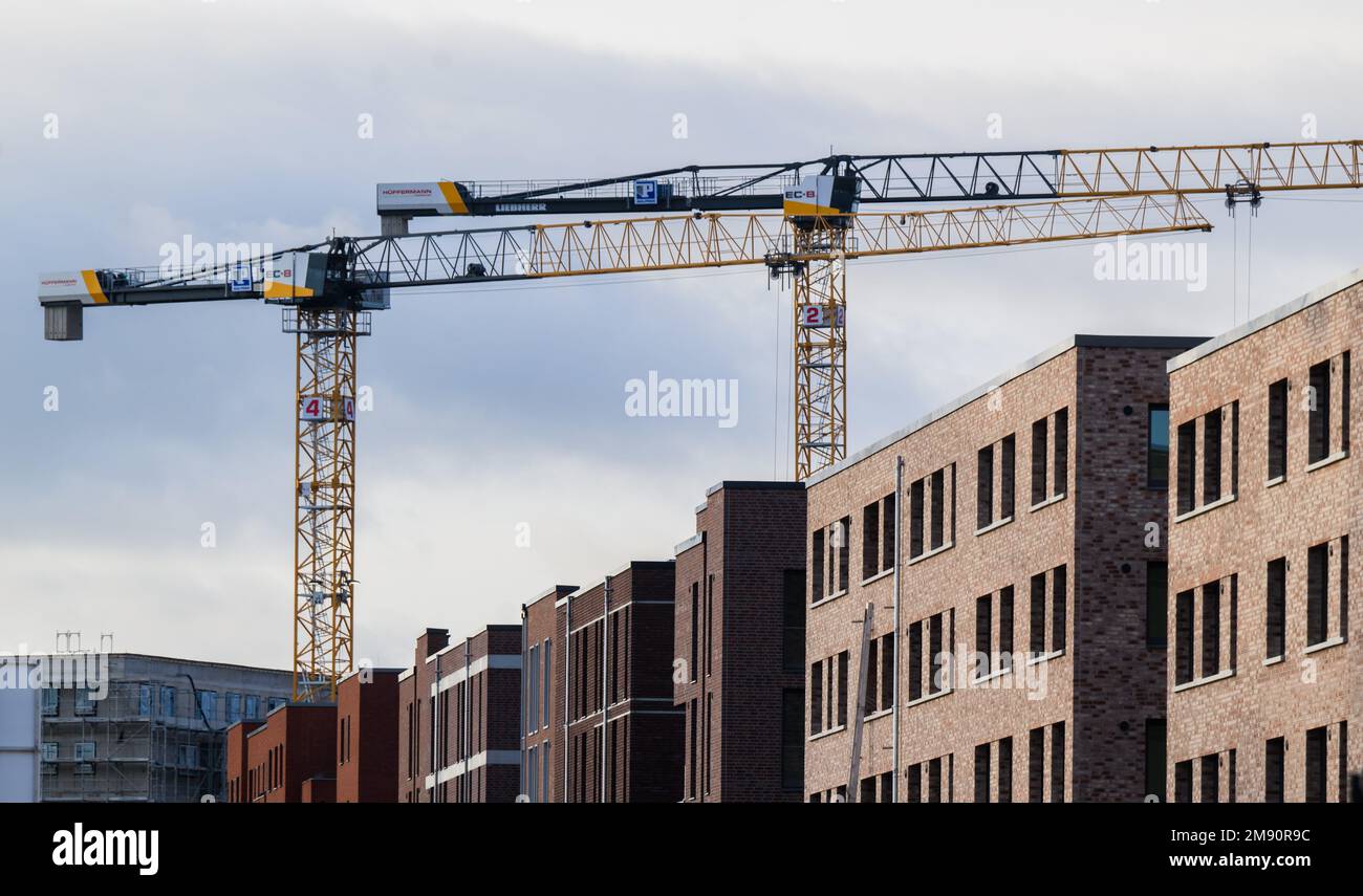 Construction industry in decline hi-res stock photography and images ...