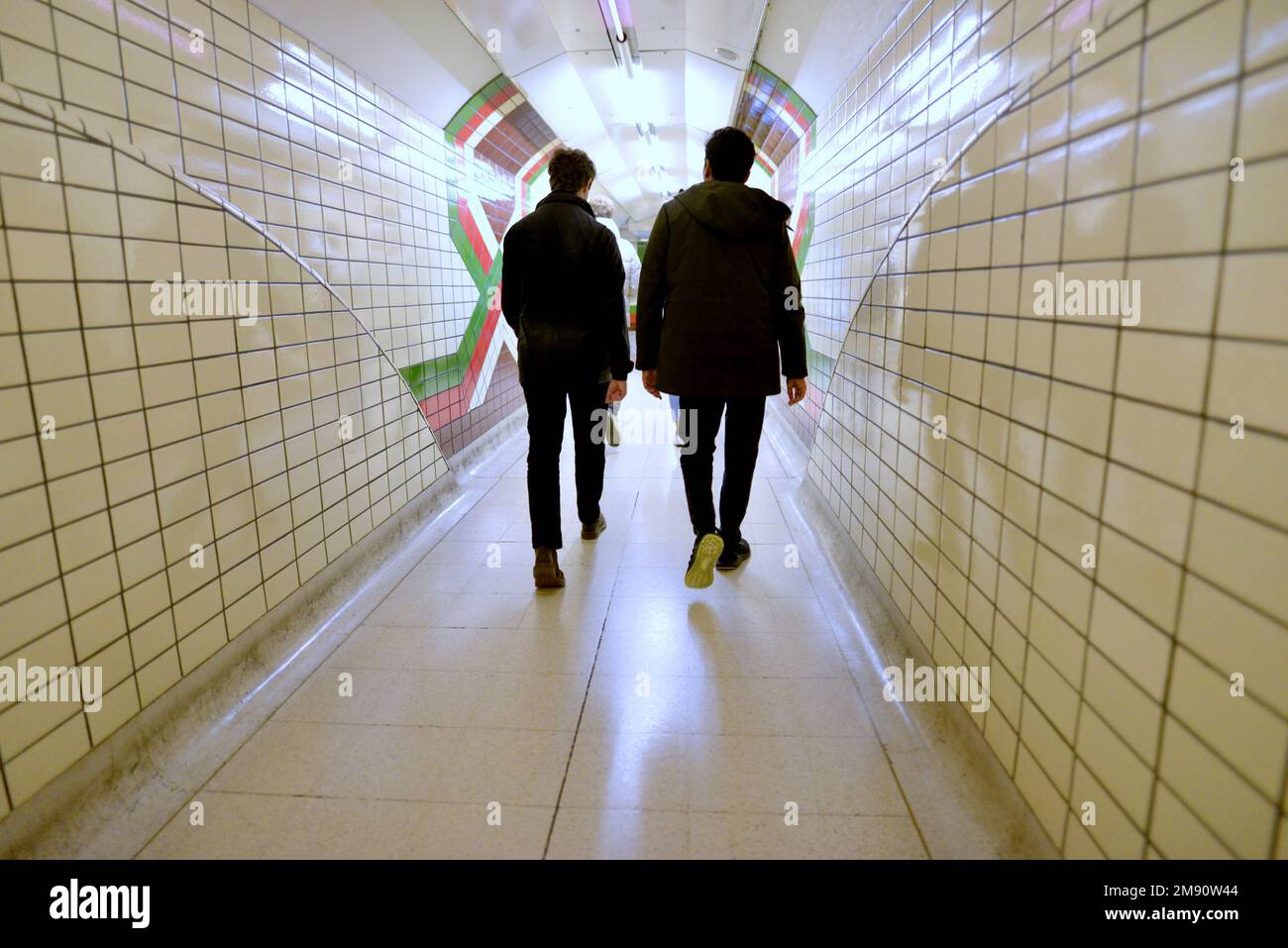 Bakerloo line underground station hi-res stock photography and images ...