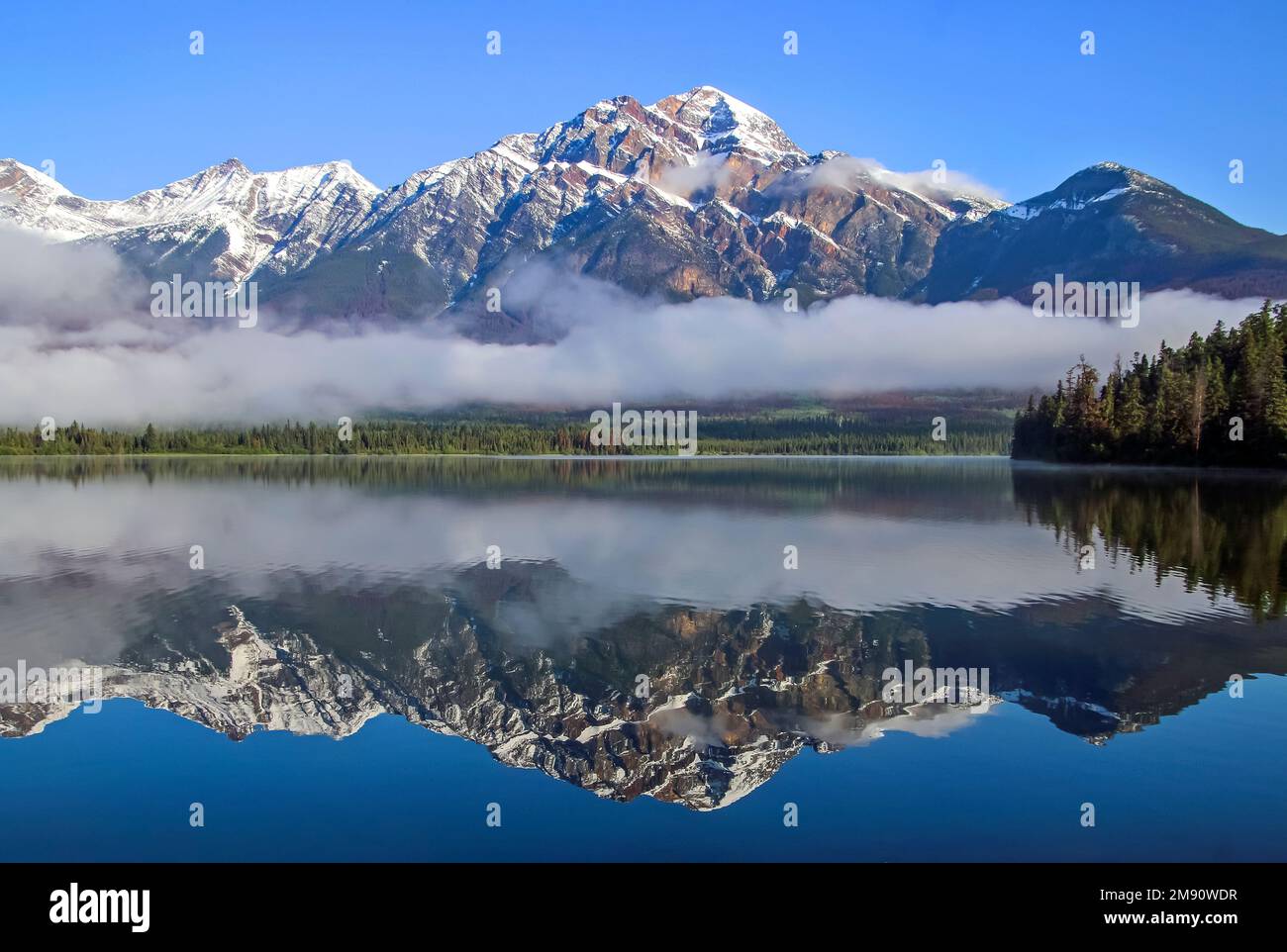 Patricia lake jasper national park hi-res stock photography and images ...