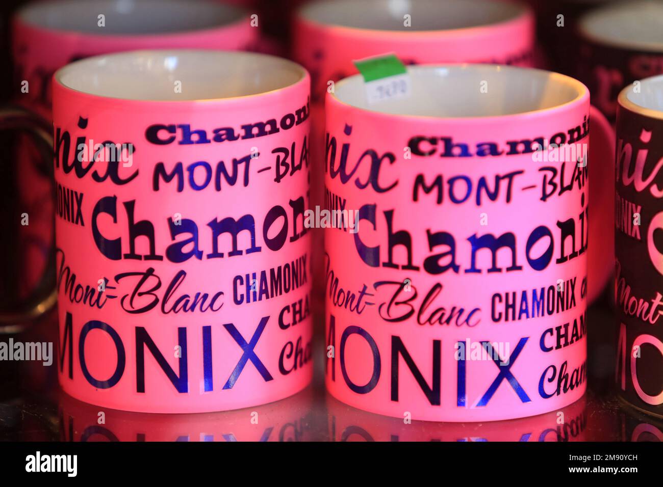 Couleur porcelaine hi-res stock photography and images - Alamy