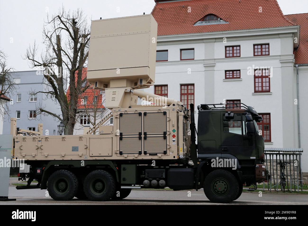 Hensoldt defence hi-res stock photography and images - Alamy