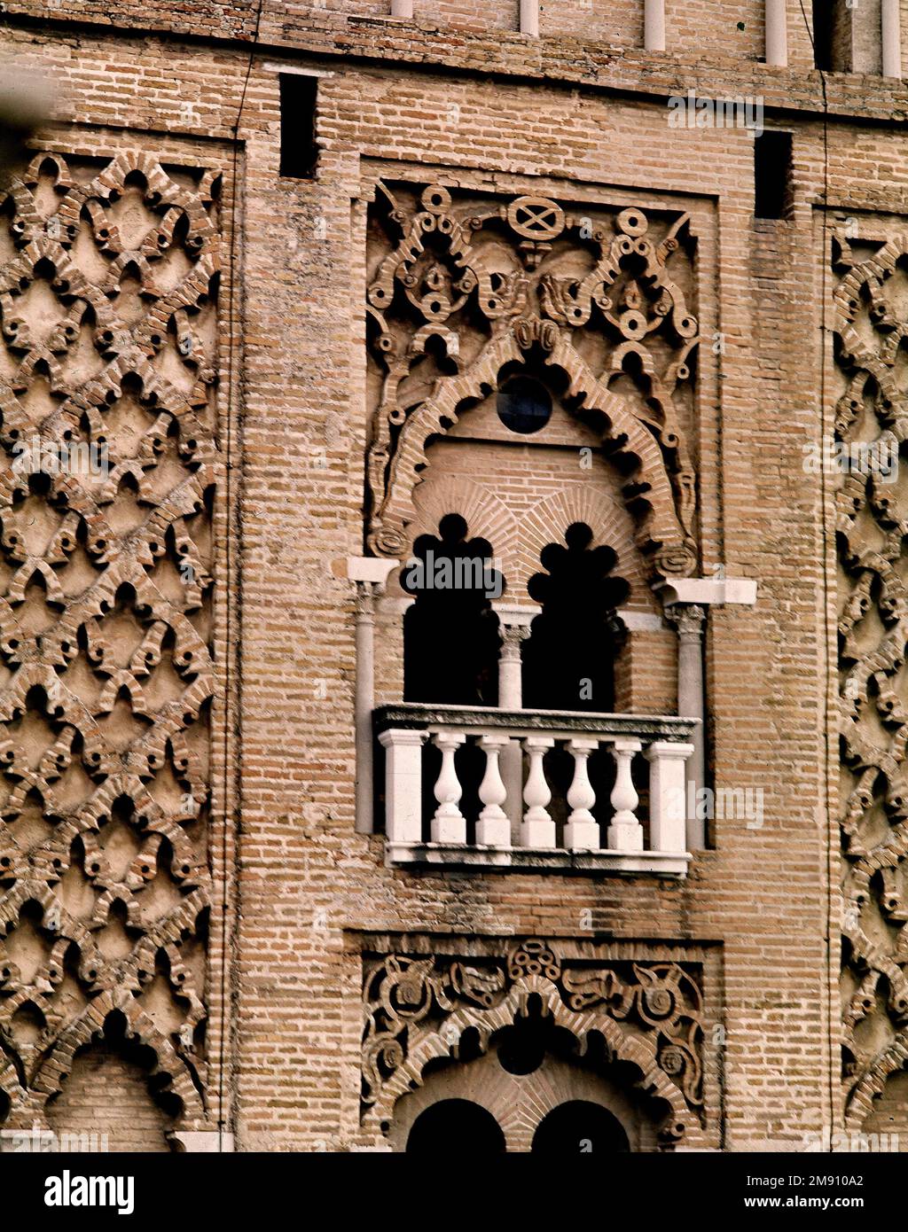 Fachada catedral sevilla hi-res stock photography and images - Alamy