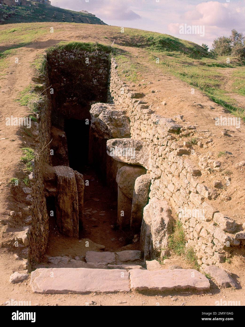DOLMEN DE LA CUEVA DE LA MENGA. Location: CUEVA DE LA MENGA. ANTEQUERA ...