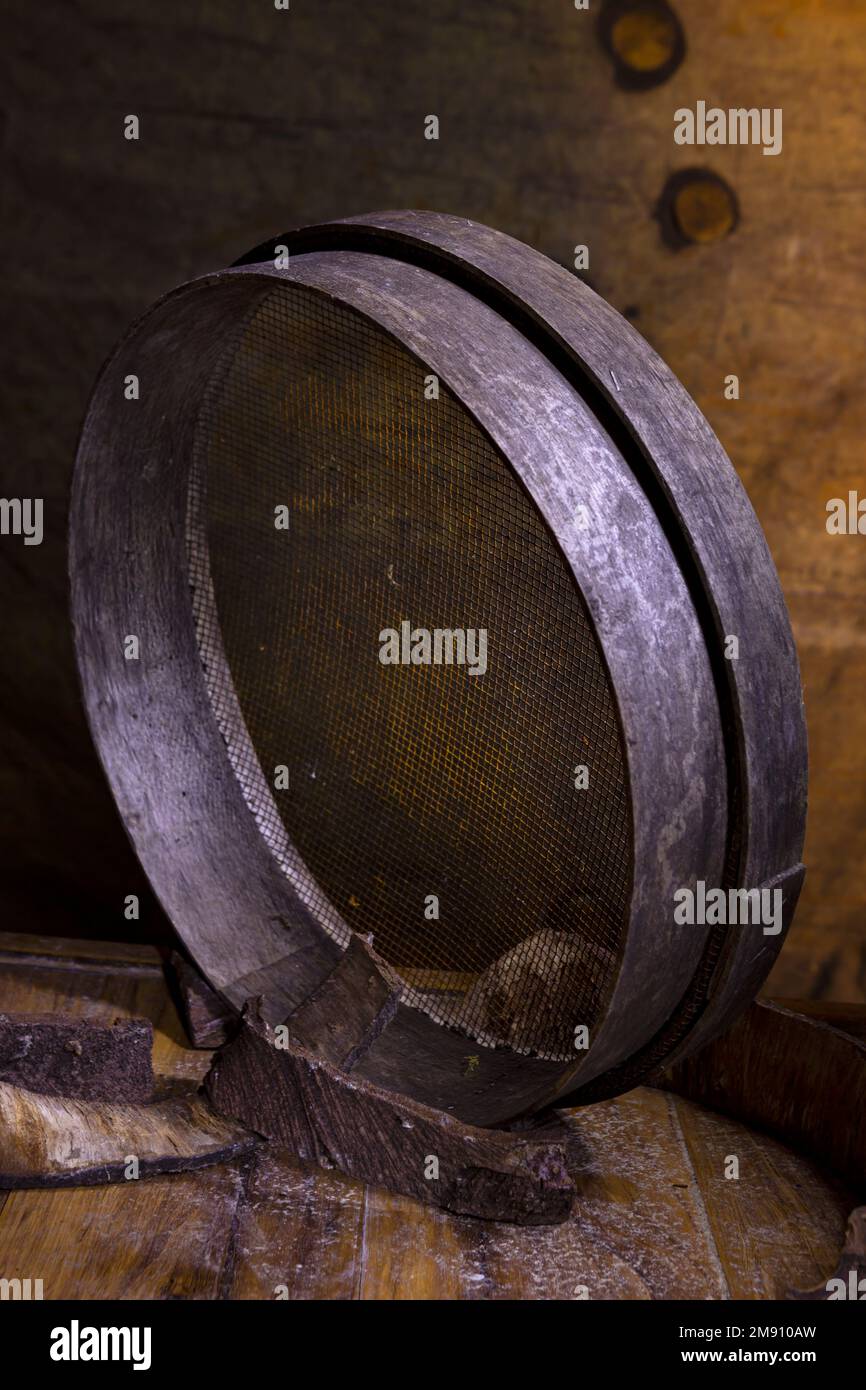 Riddle hi-res stock photography and images - Alamy