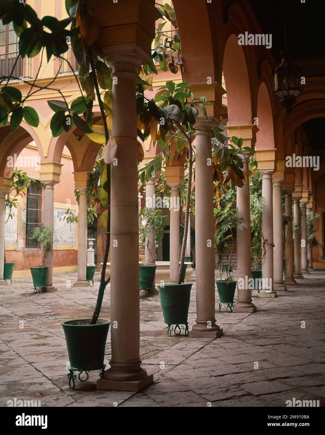 PATIO. Author: PEDRO SANCHEZ FALCONETE (1586-1666). Location: HOPITAL ...