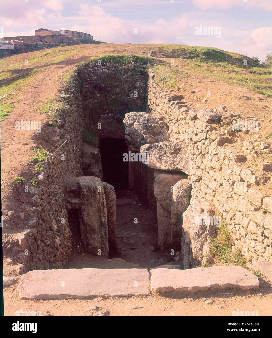 DOLMEN DE LA CUEVA DE LA MENGA. Location: CUEVA DE LA MENGA. ANTEQUERA ...