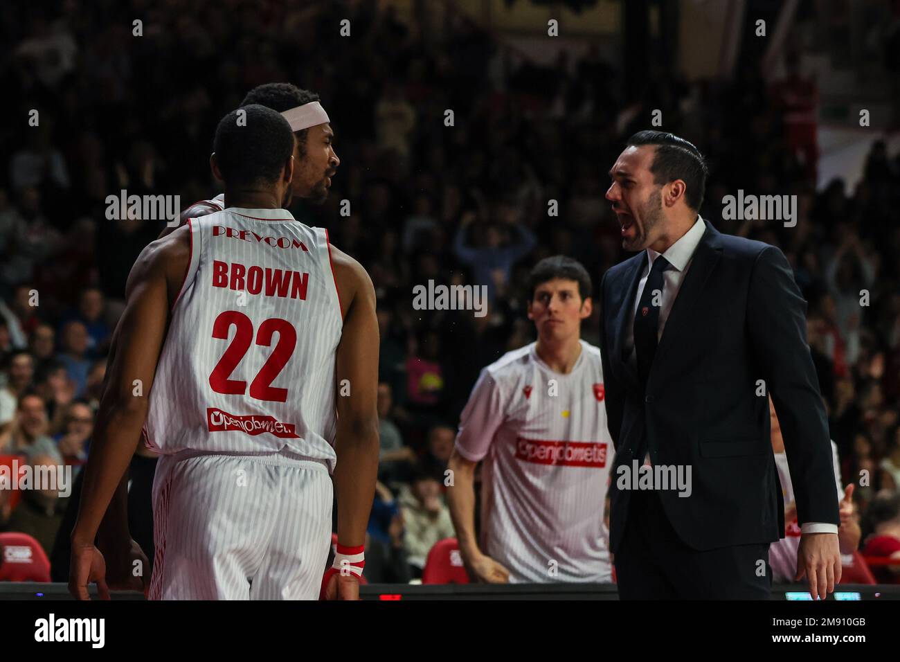 Matt Brase Head Coach of Pallacanestro Varese OpenJobMetis reacts ...