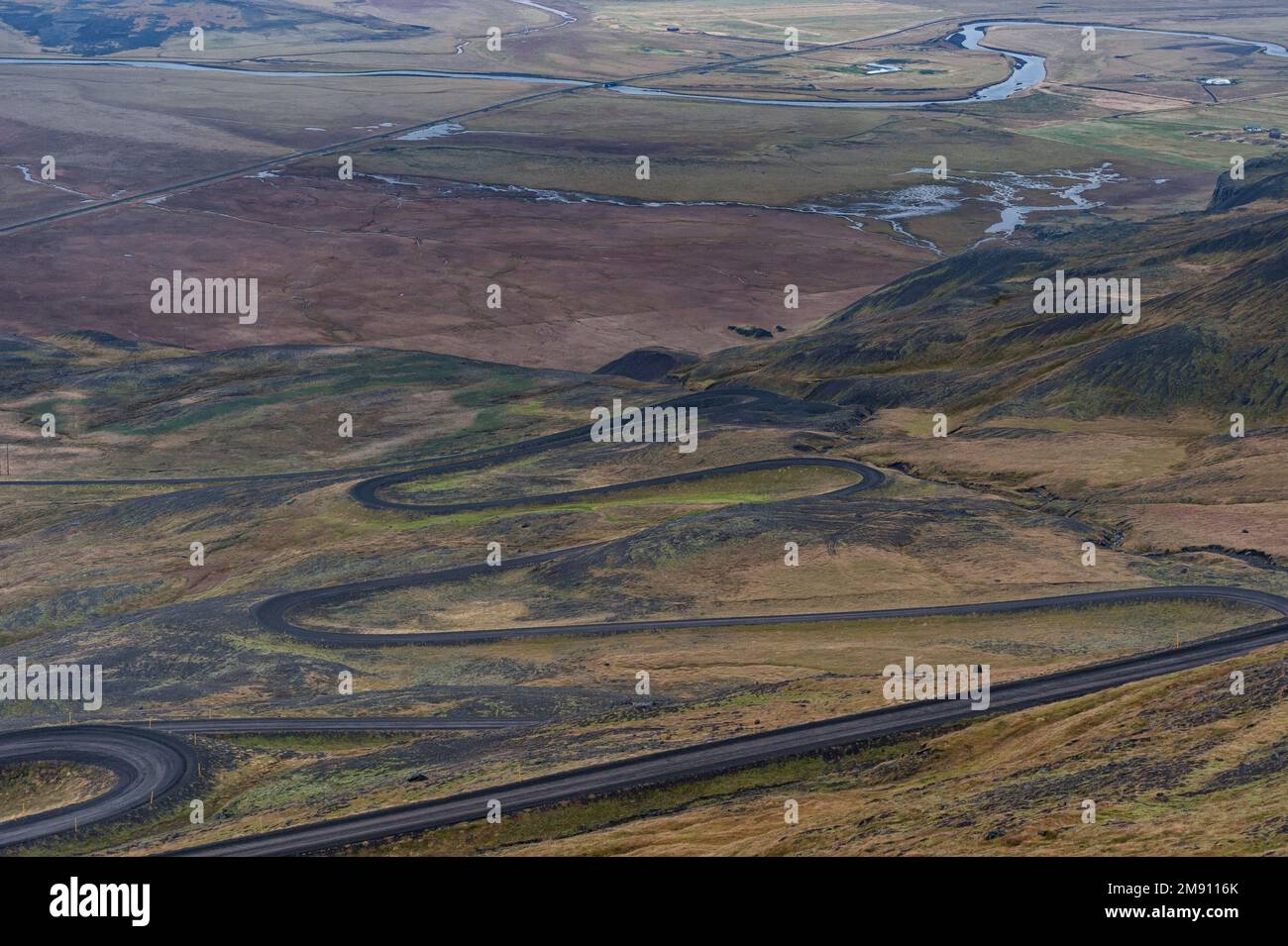 Snake road hi-res stock photography and images - Alamy