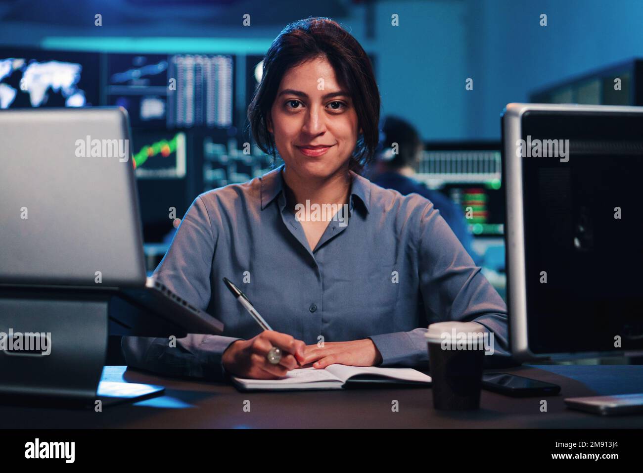 Secretary assistant hi-res stock photography and images - Alamy
