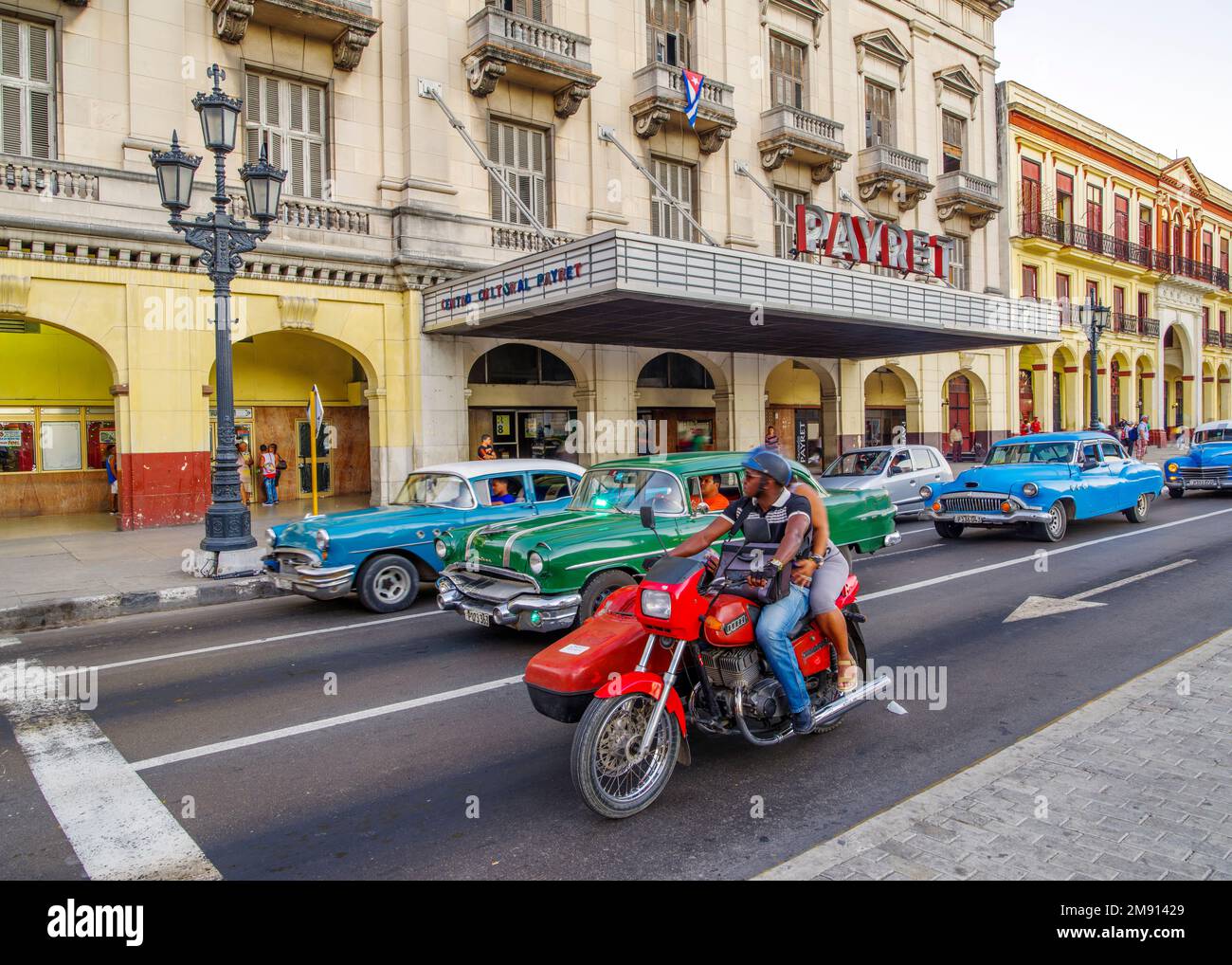 Vintage havana bar hi-res stock photography and images - Alamy