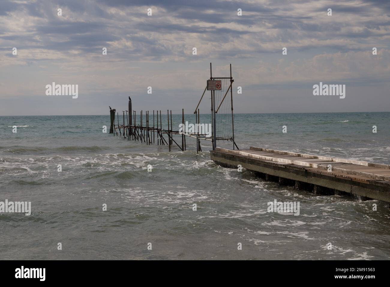 Wavy deck hi-res stock photography and images - Alamy