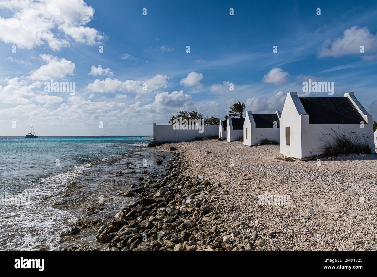 Beach huts history hi-res stock photography and images - Alamy
