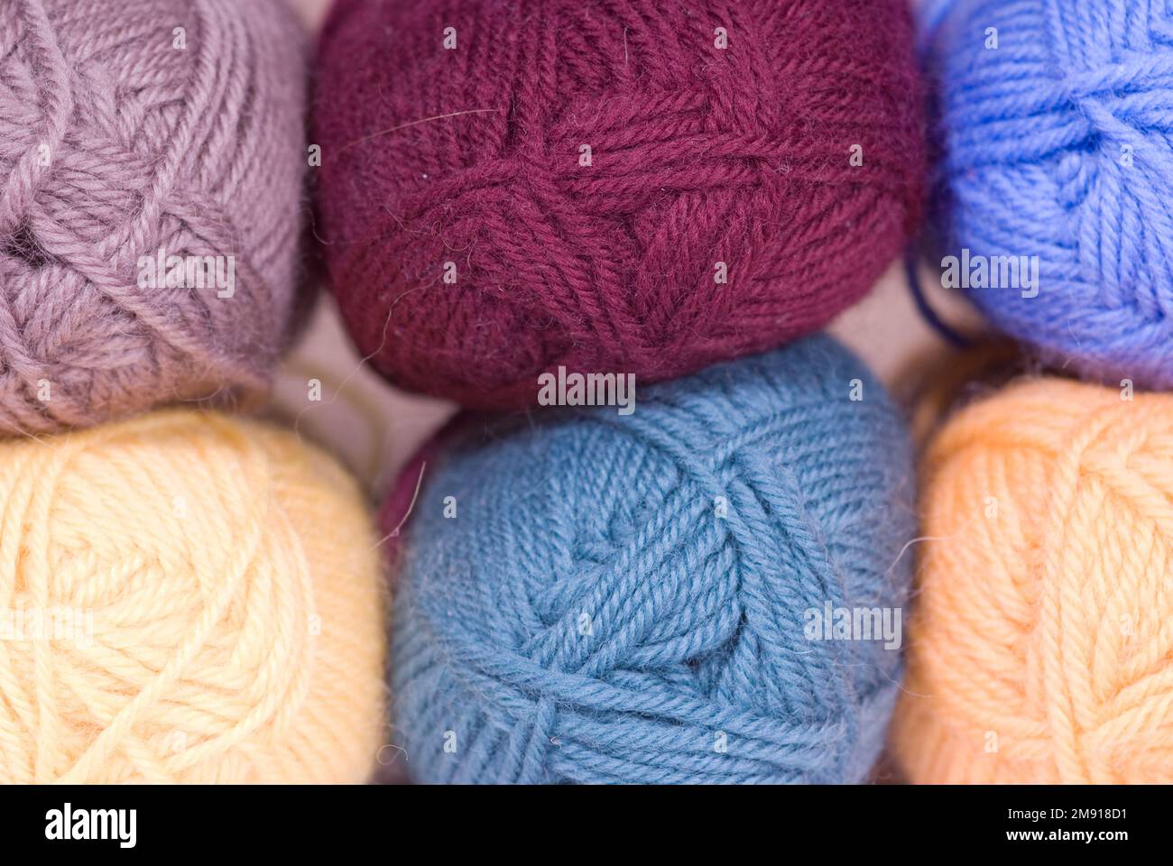 Different fabric woollen hi-res stock photography and images - Alamy