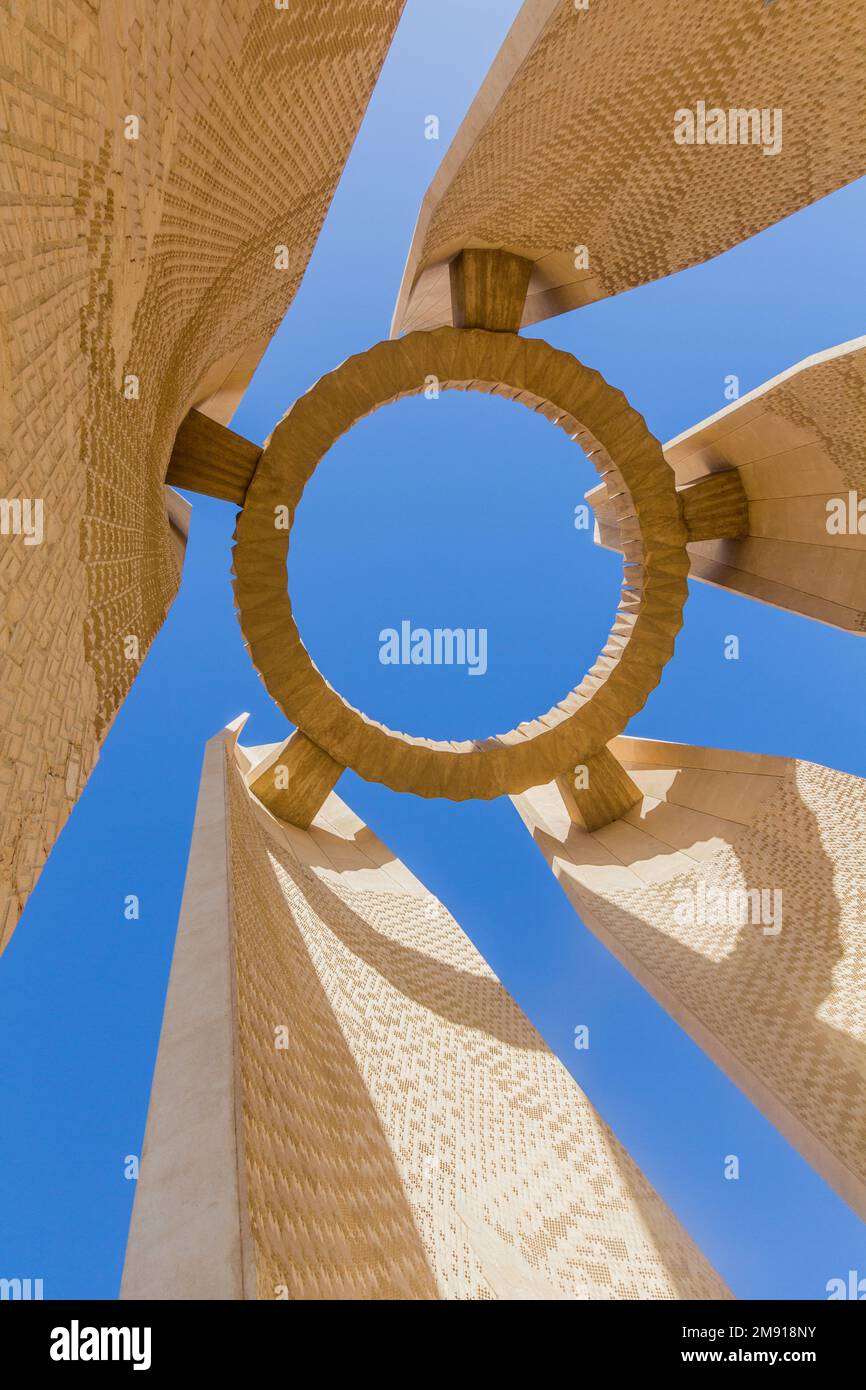 Egyptian soviet friendship monument hi-res stock photography and images ...