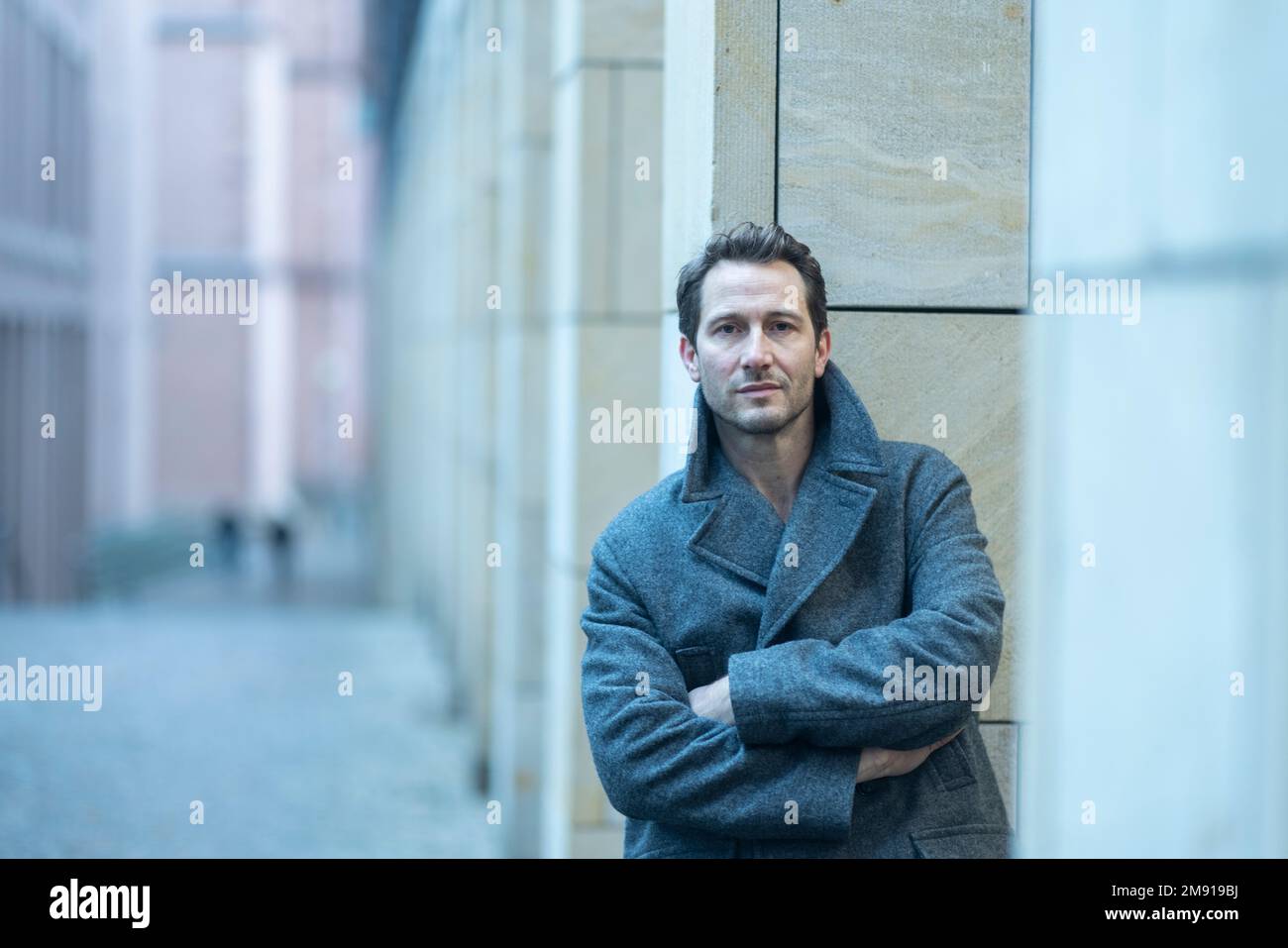 PRODUCTION - 16 January 2023, Hessen, Frankfurt/Main: Actor David Rott ...