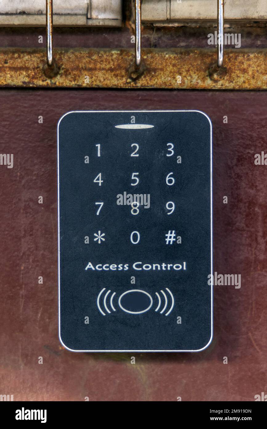 Wireless Rfid and Numeric Pad Access Control Device Stock Photo - Alamy