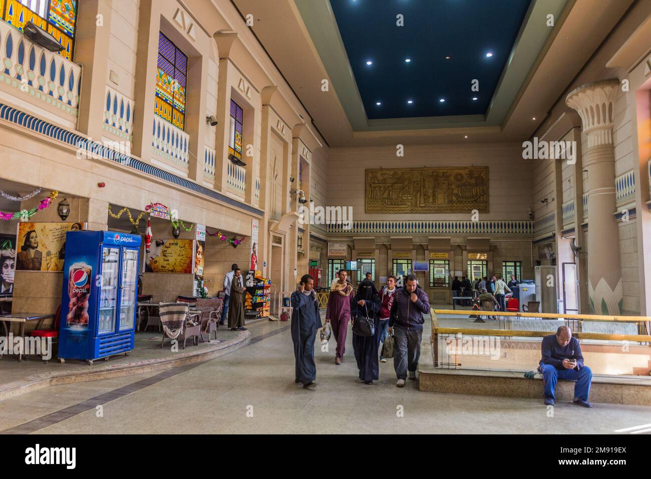 Railway station luxor egypt hi-res stock photography and images - Alamy