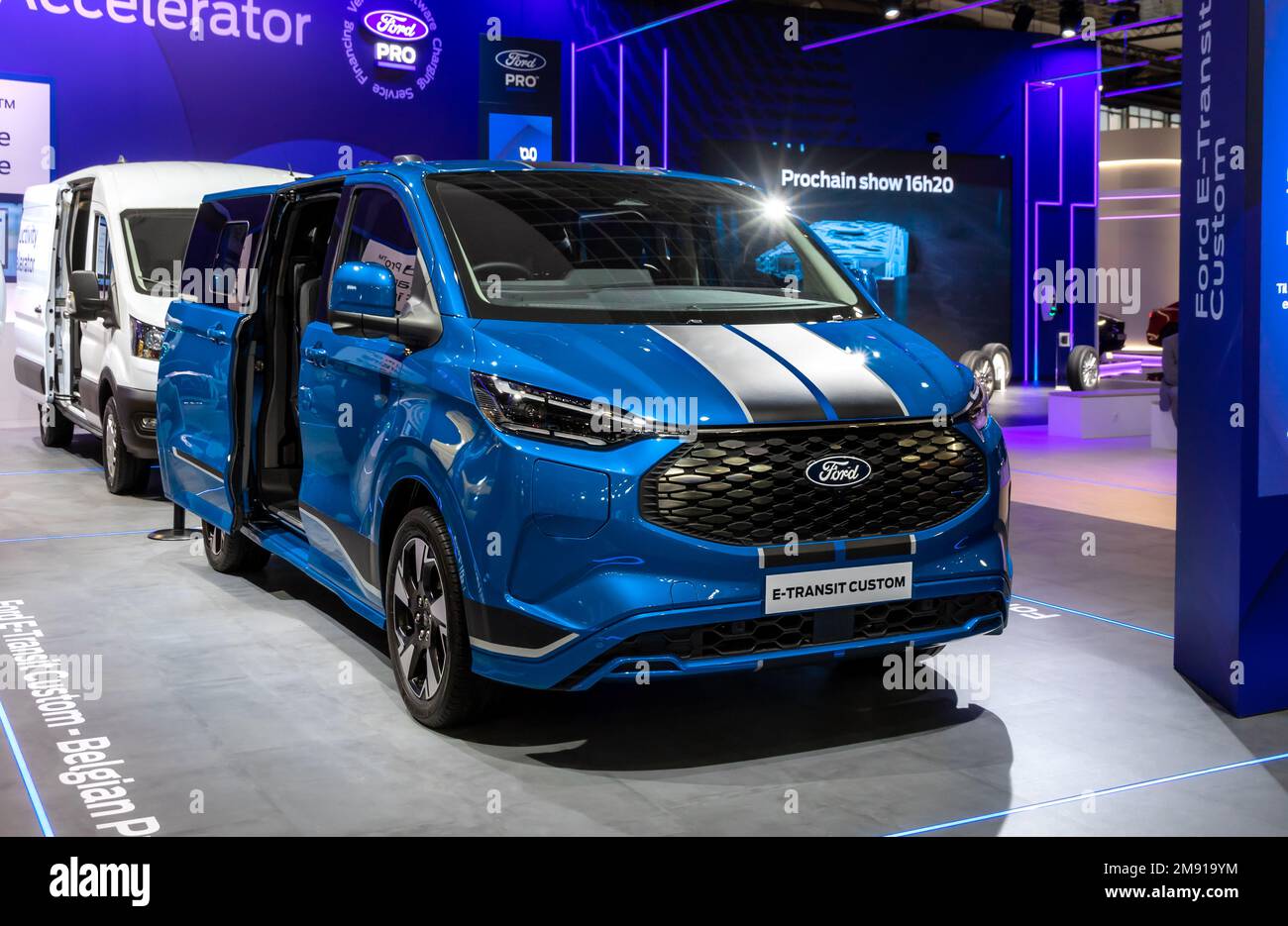 Ford transit van 2023 hi-res stock photography and images - Alamy