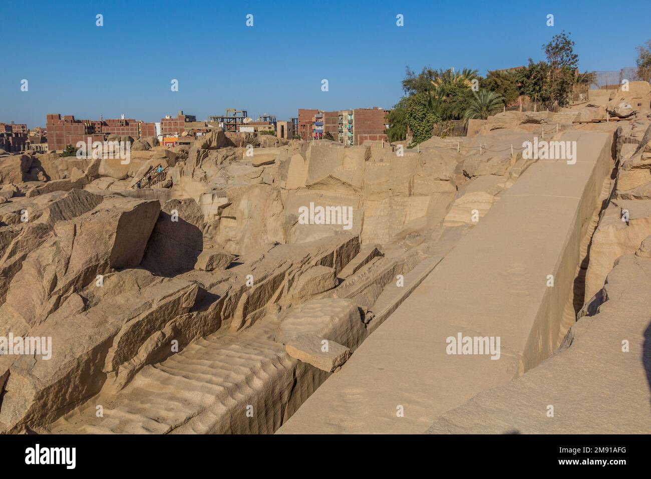 Obelisk unfinished aswan egypt hi-res stock photography and images - Alamy
