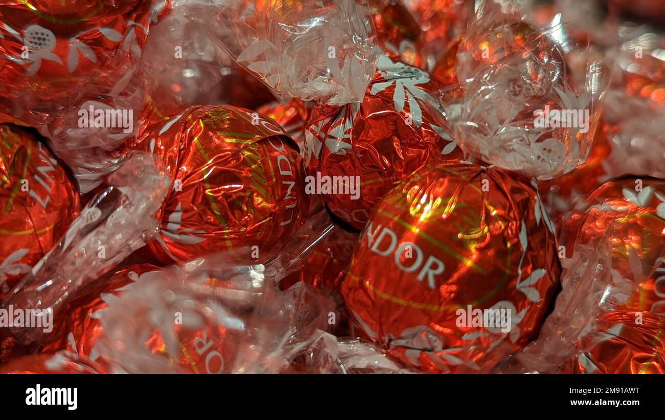 Lindt Lindor chocolate truffles Stock Photo - Alamy
