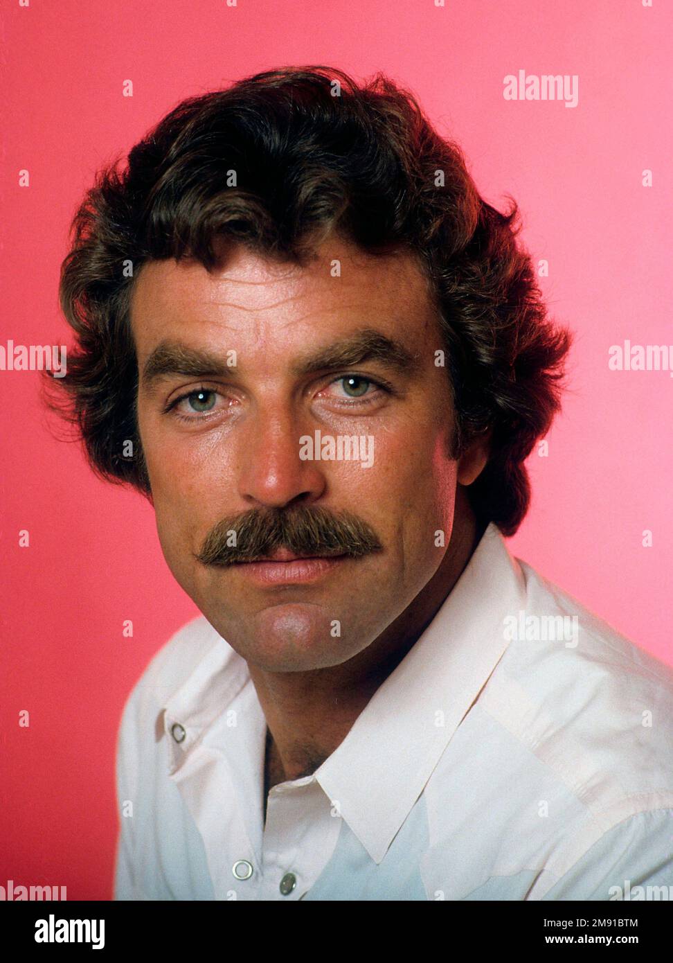 Tom selleck magnum hi-res stock photography and images - Alamy