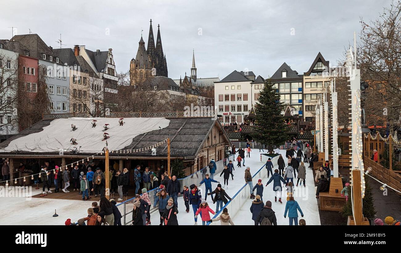 Outdoor ice rink at Cologne Christmas market Stock Photo - Alamy